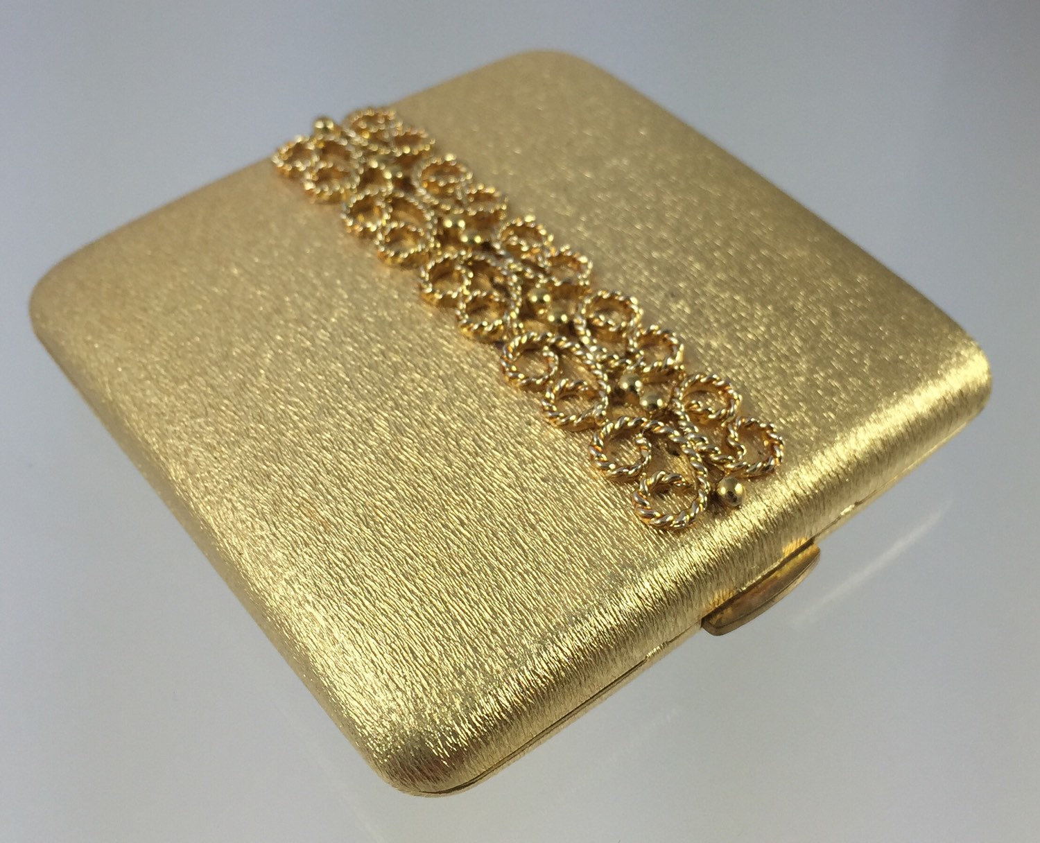 Vintage Avon Imperial Powder Compact - 1960s Goldtone
