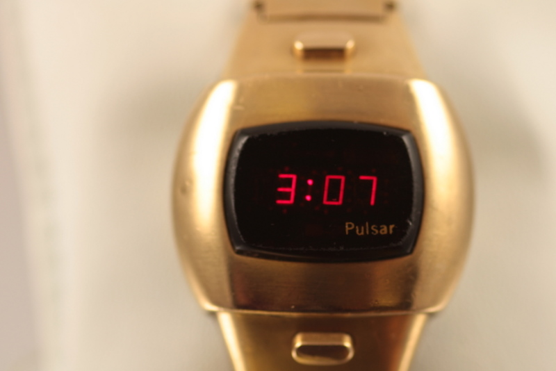 Solid 14K 1974-1975 Ladies Pulsar Time Computer Watch